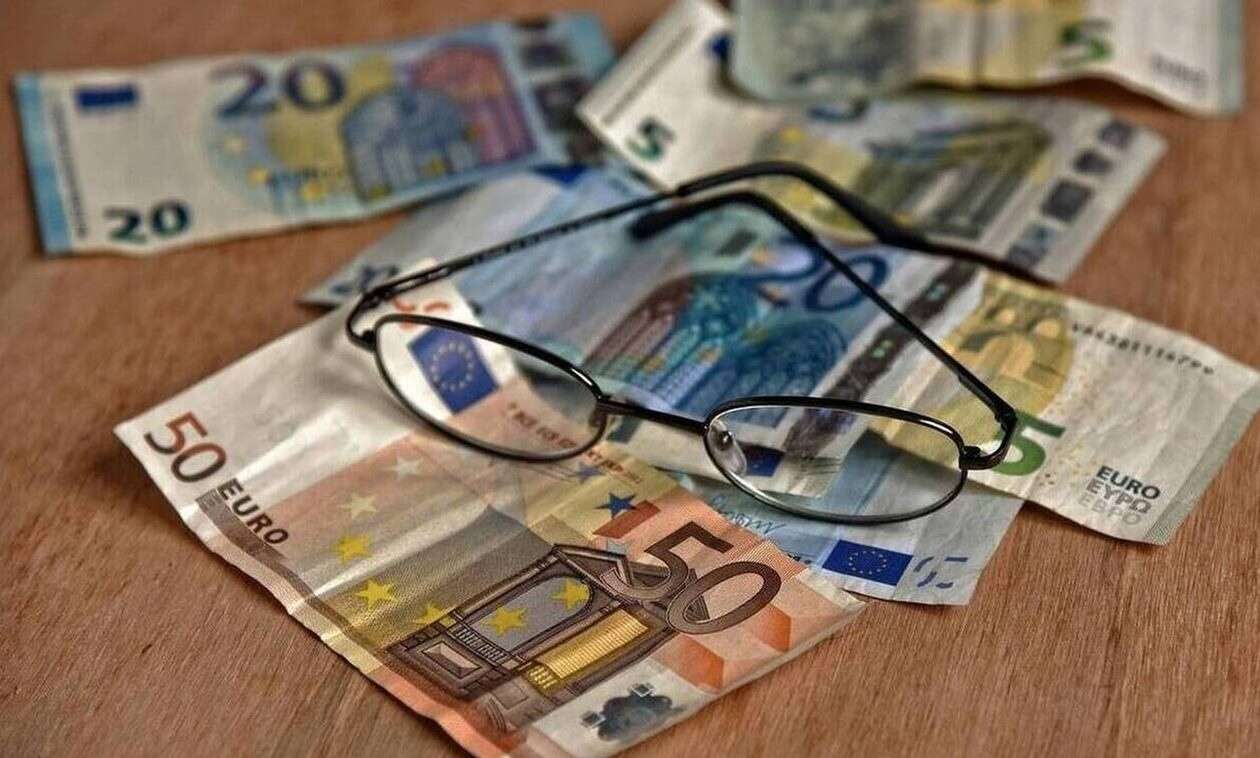 Η «ΑΥΞΗΣΗ» ΤΩΝ 12 ΕΥΡΩ ΚΑΙ ΤΑ ΧΡΙΣΤΟΥΓΕΝΝΑ ΜΕ ΤΗΝ ΑΔΕΙΑ ΤΣΕΠΗ ΓΙΑ ΤΟΥΣ ...