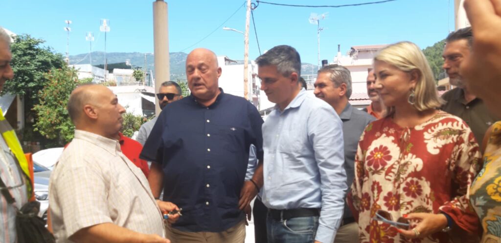 «ΞΕΦΤΙΛΙΣΕ» ο ΜΠΕΟΣ τη ΜΑΚΡΗ μπροστά στις κάμερες! [ΒΙΝΤΕΟ] - Voice News