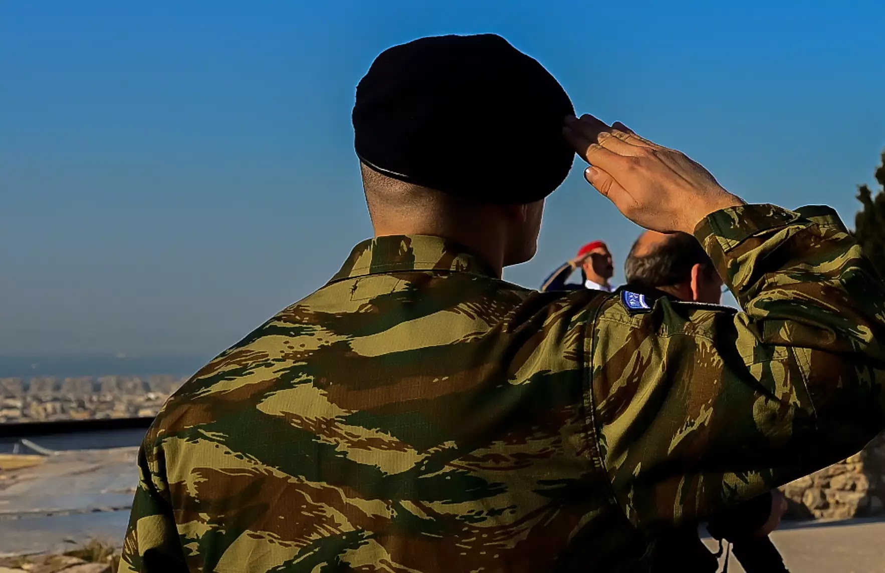 «ΒΡΟΧΗ» ΟΙ ΠΑΡΑΙΤΗΣΕΙΣ ΣΤΙΣ ΕΝΟΠΛΕΣ ΔΥΝΑΜΕΙΣ - ΑΛΛΟΙ 46 ΣΤΡΑΤΙΩΤΙΚΟΙ ...