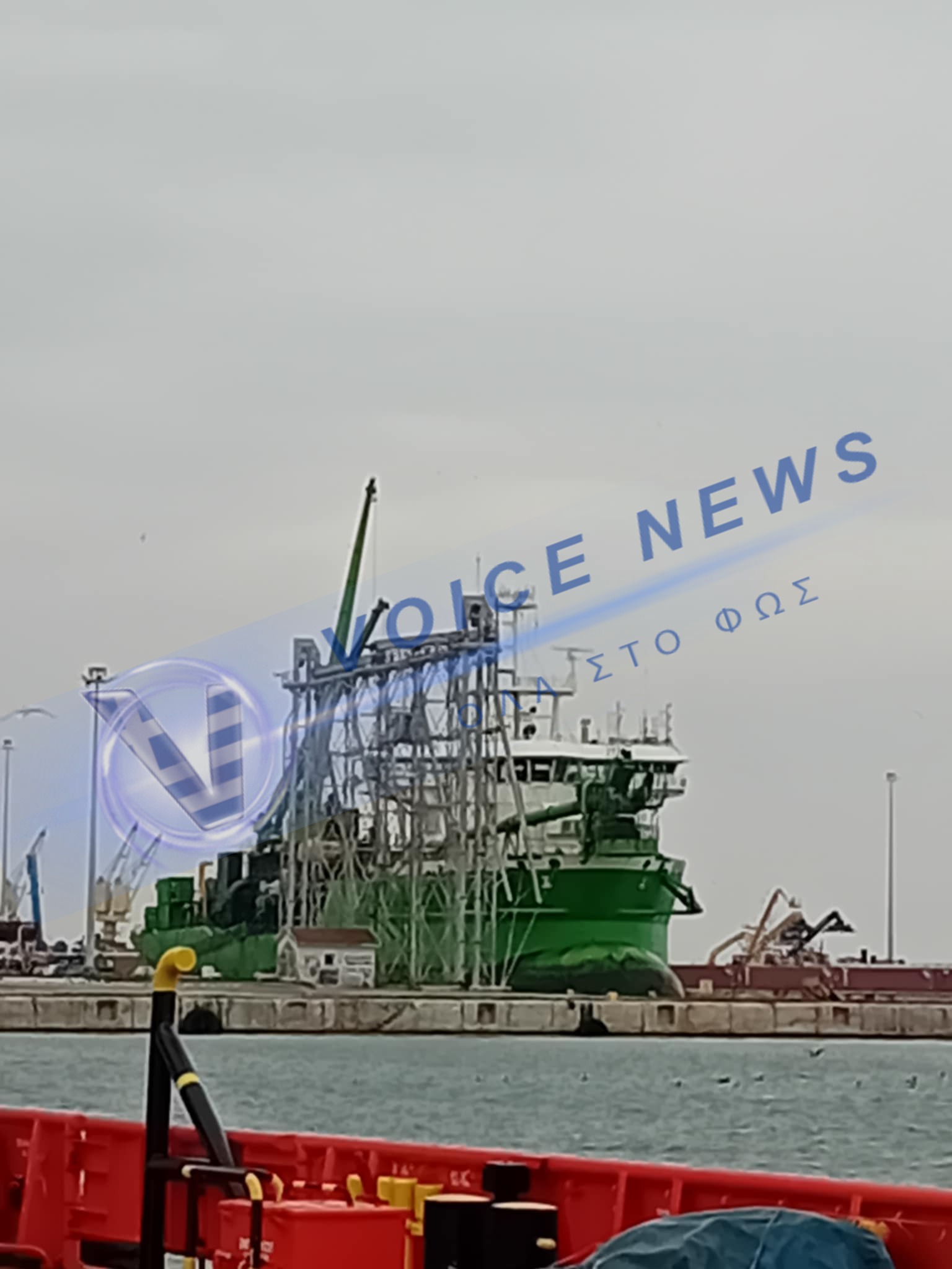 ΑΠΟΚΛΕΙΣΤΙΚΕΣ ΦΩΤΟ! ΟΙ ΑΓΡΟΤΕΣ ΣΤΑ ΜΠΛΟΚΑ ΚΑΙ Ο ΜΗΤΣΟΤΑΚΗΣ ΕΠΙΤΡΕΠΕΙ ΣΕ ...